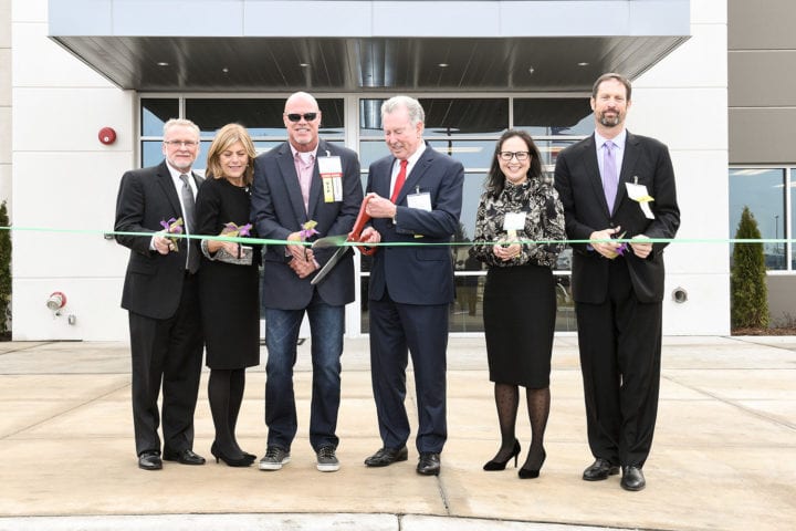 Silver Oaks Behavioral Hospital Hosts Grand Opening